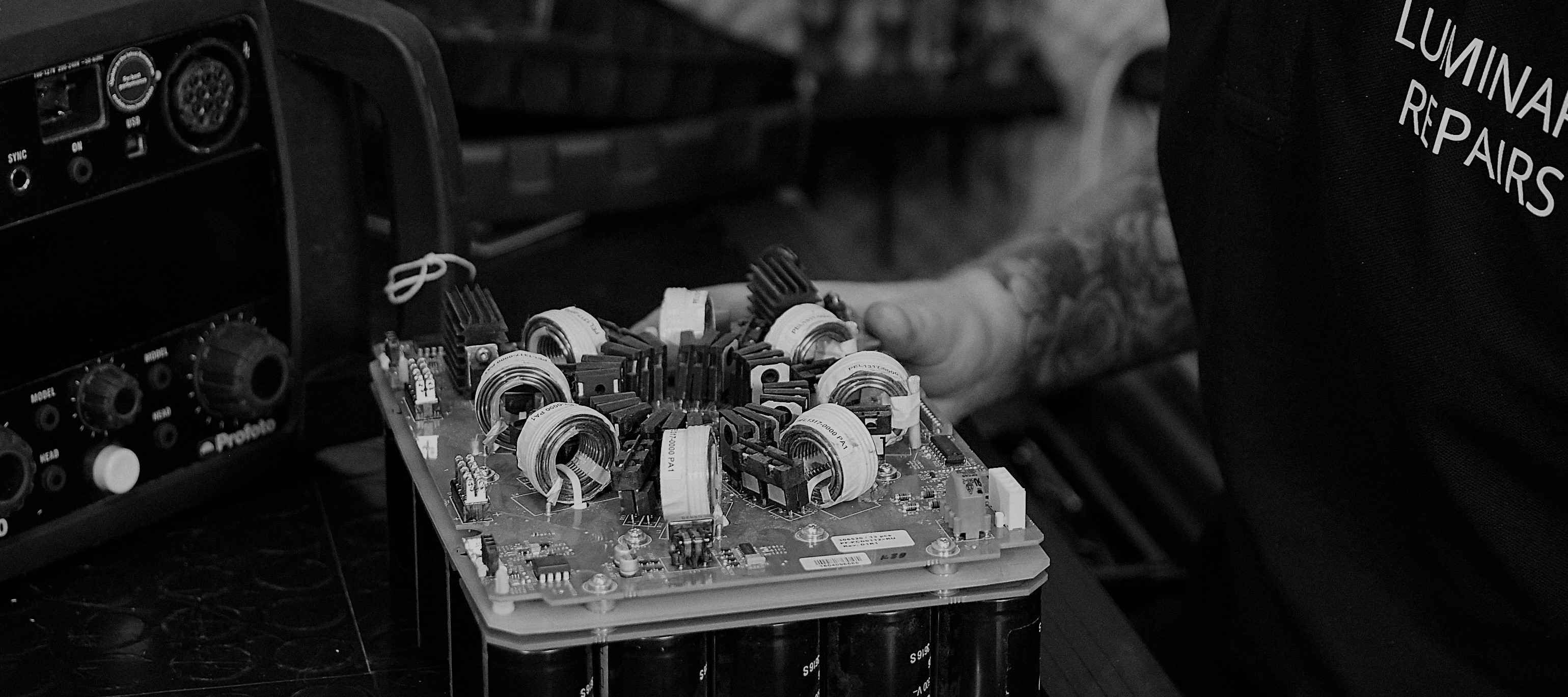 Luminary Lighting - Photographic Lighting Repair & Sales UK